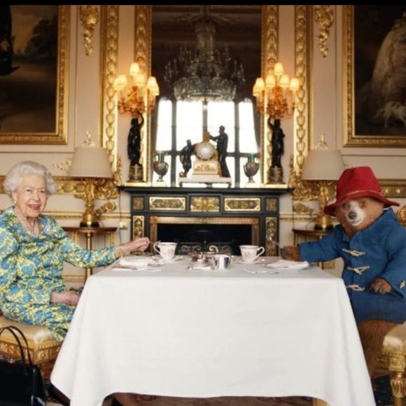 Wall Decor | Queen Elizabeth 8x1 Laminated Photo 6033 | Poshmark
